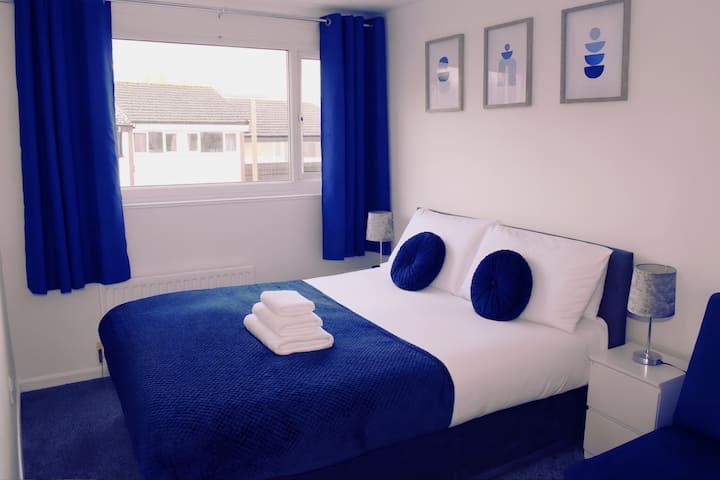 Modern 3br Home Near New Cross Hospital | Sleeps 5 - Wolverhampton