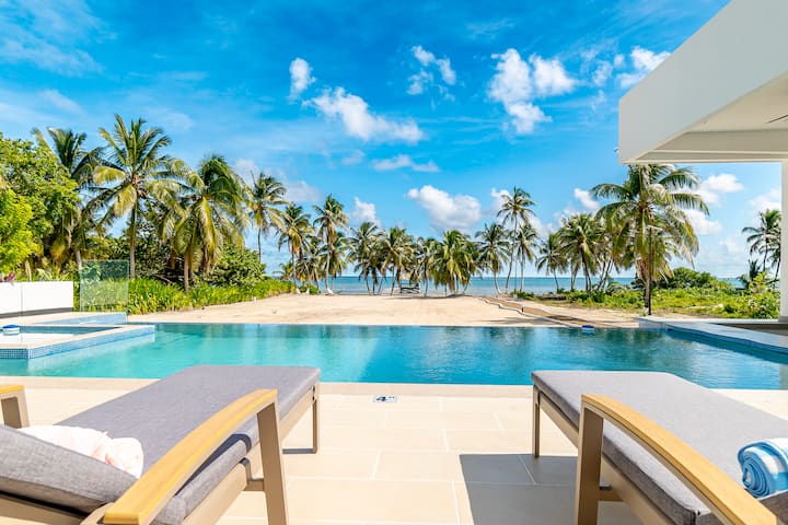 Private Luxury Beachfront Estate • Sleeps 16 - Belize