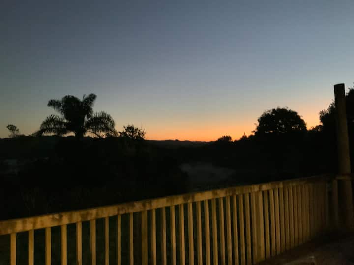 Gifts Downunder - Hikurangi