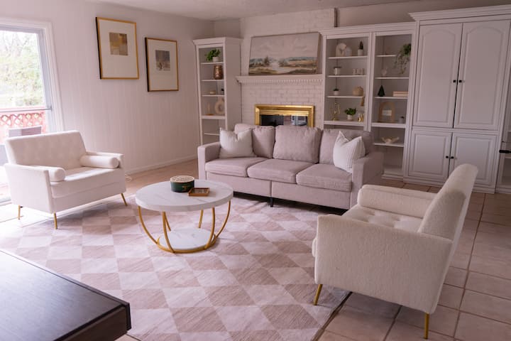 Cozy Ranch Home In Norcross! - Duluth, GA