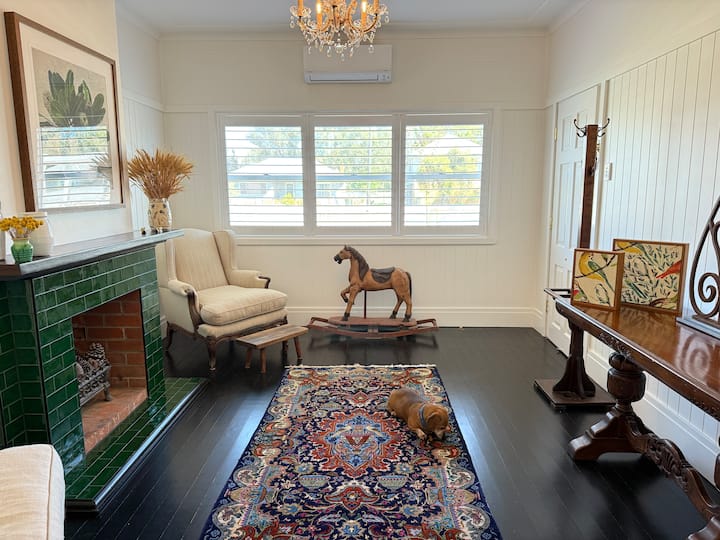 Luxe & Style In The Heart Of Town - Narrabri