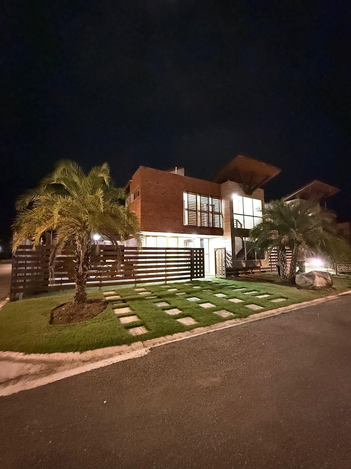 Villa Mariposa Montaña, Rio Y áRea Social. - Jarabacoa