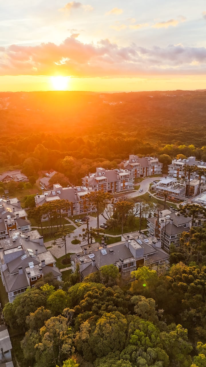 Luxo E Conforto No Vêneto Gramado - Canela