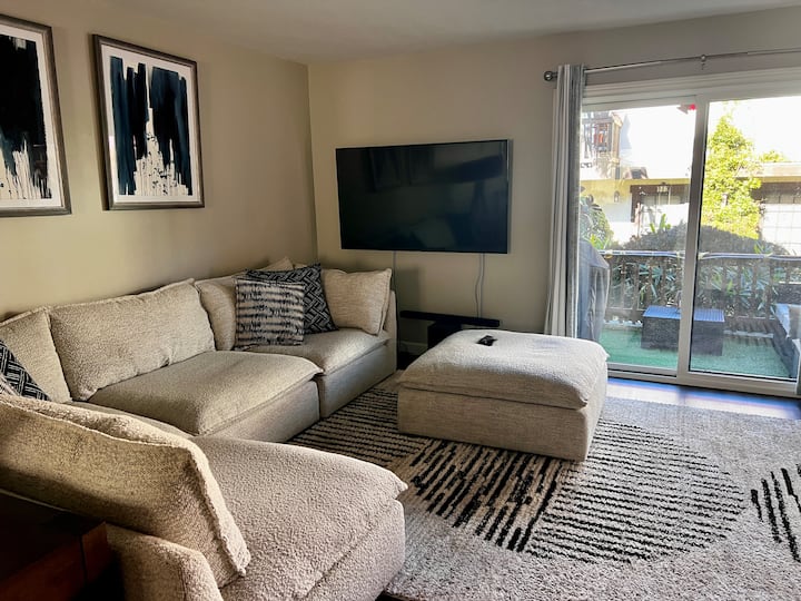 Del Mar Townhouse Gem - Del Mar, CA