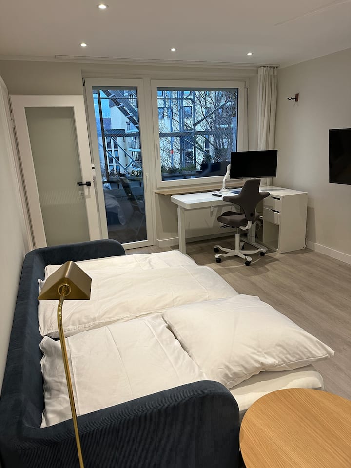 Sunny Studio · Balcony · Schwabing Courtyard - Moosach