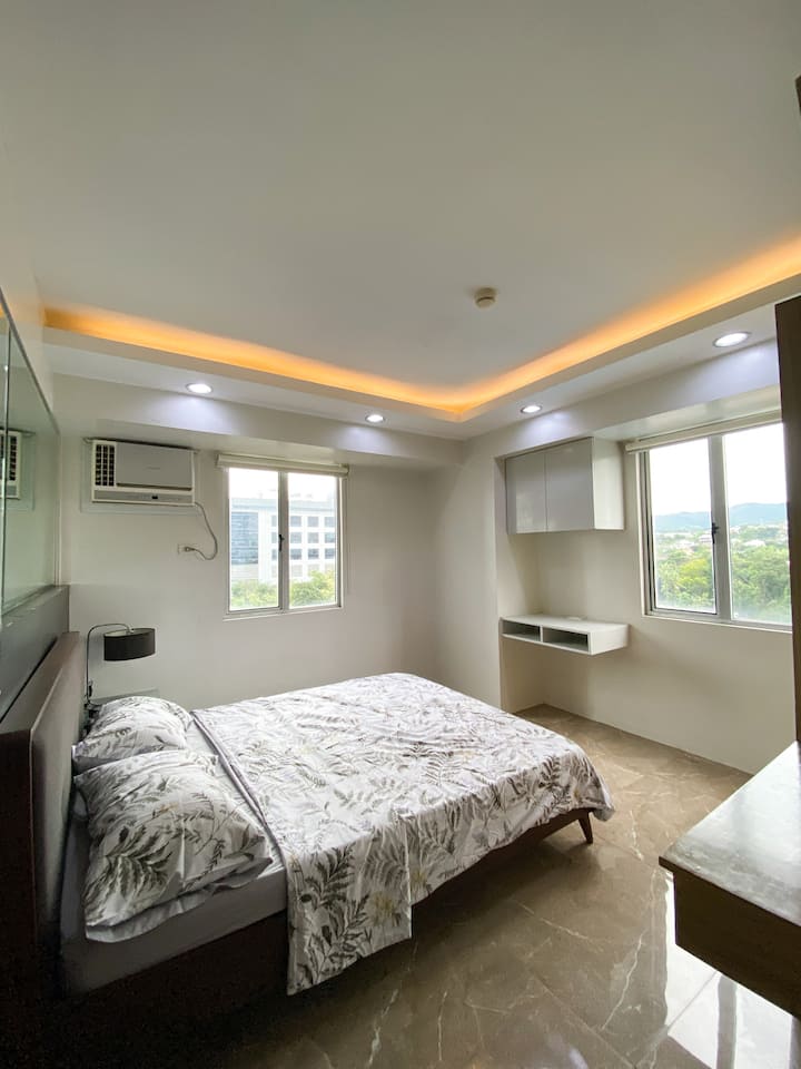 Elegant Avida Itpark 2br/2bath Corner•pool•netflix - Lahug
