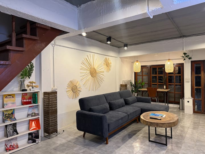 Spacious Stay Near Nimman | Free Airport Pick-up -