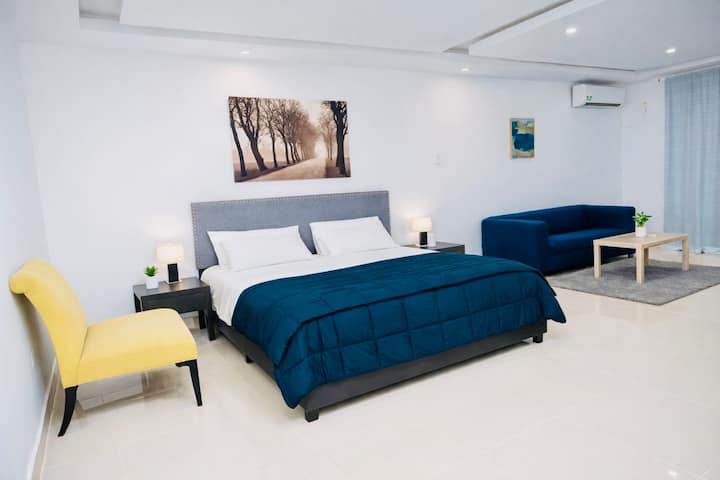 One Bedroom Apartment@ Tris Estates Hotel & Suites - Liberia