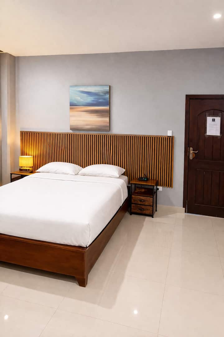 Tris Estates Hotel & Suites- Standard Room - Liberia