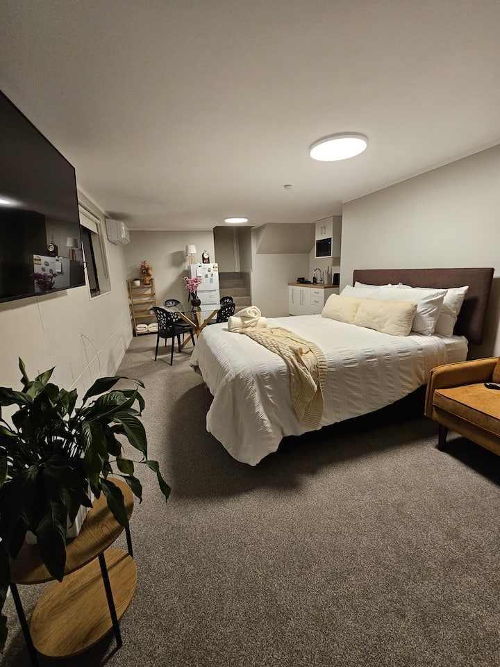 Guest Suite, Sleeps 4. - New Plymouth
