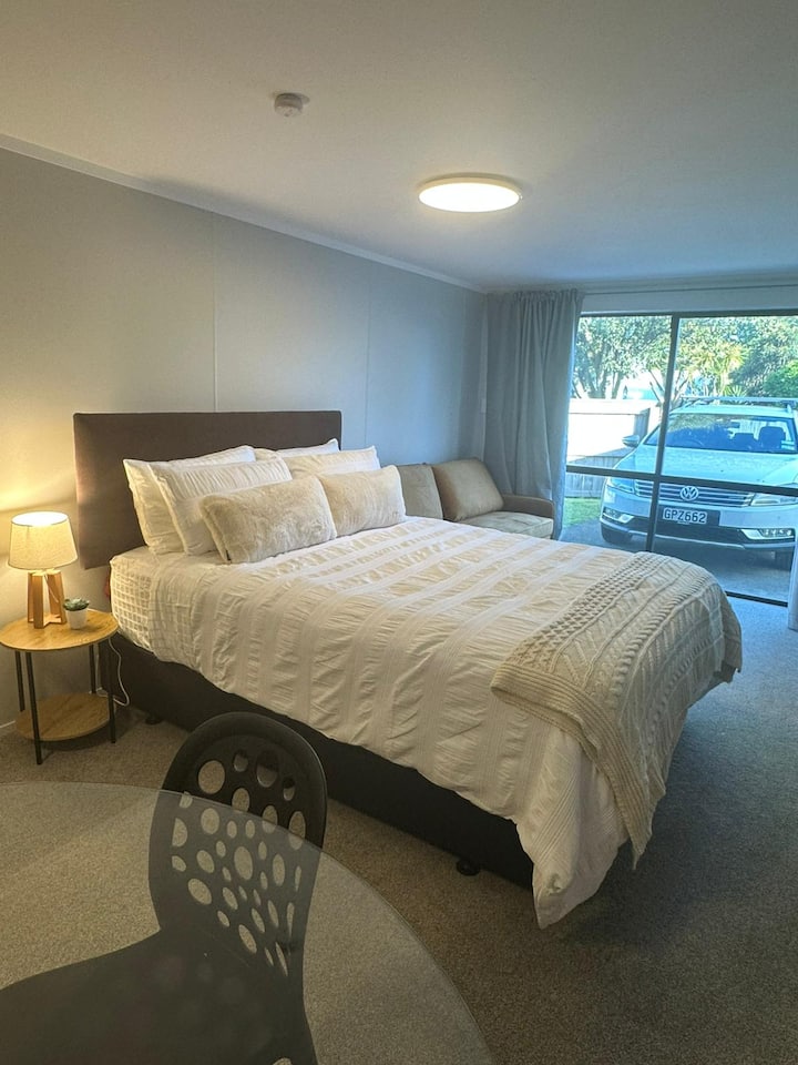 1 Bedroom Unit, Sleeps 4 - Taranaki