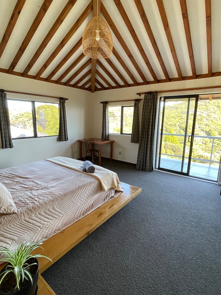 Schooner Bay Retreat: a unique Japanese style home - Houses for Rent in ...