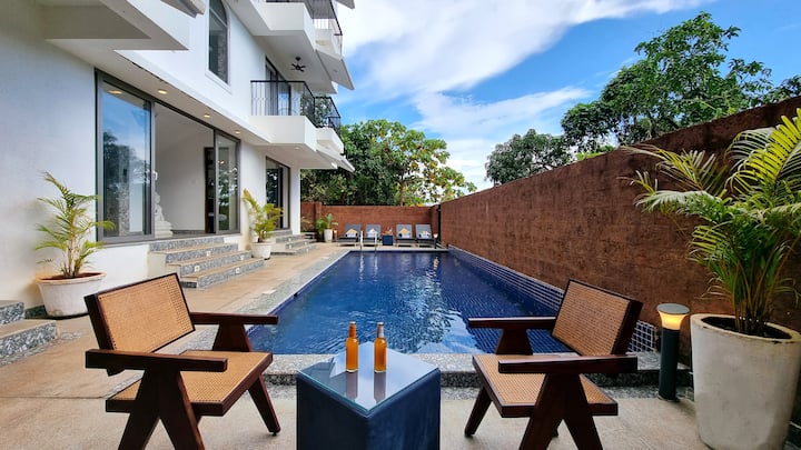 Casa Pallazzo Luxury Villa - 10bhk | Private Pool - Anjuna