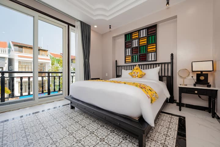 *Old Town* Double Room Balcony *A/c & Pool* - Hội An