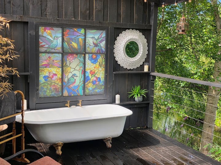 The Black Pearl Caravella - Ulverstone