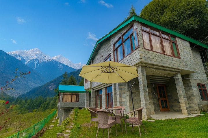 Himalayan Nomad 2 Bedroom Cottage - Manali