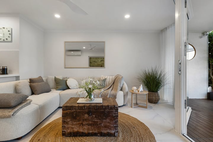 Noosa, 2bedroom, Canal Frontage, Bring Your Boat! - Peregian Beach