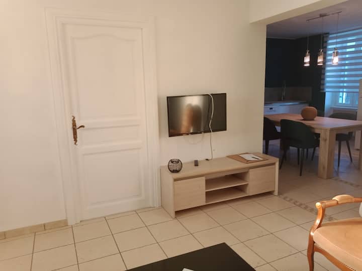 Appartement 50 M Carré, Quartier Calme - Montchanin