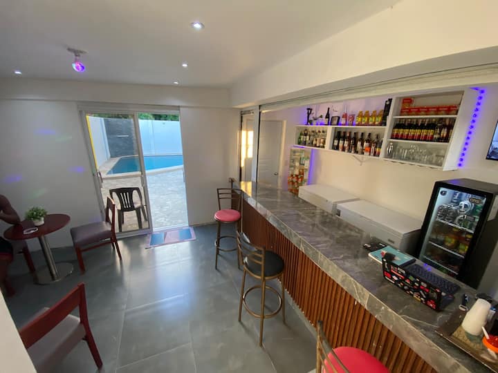 Hostal Y Piscina - La Romana