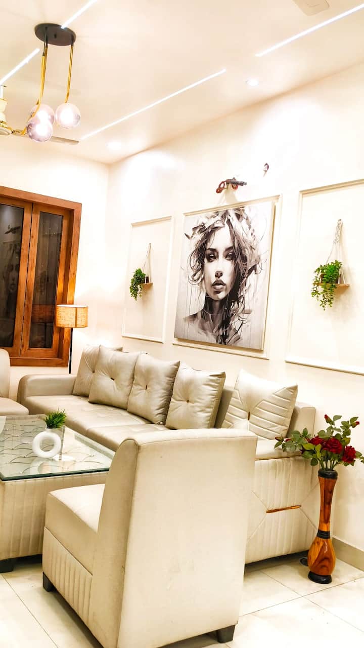 Luxe 3bhk Family Pad I Cityhub Amritsr Golden Tmpl - Amritsar