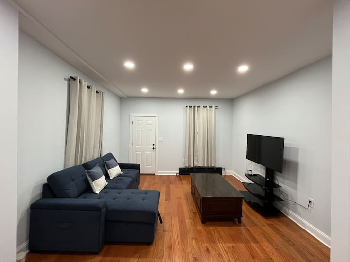 Modern Cozy Home In West Scranton - Scranton, PA