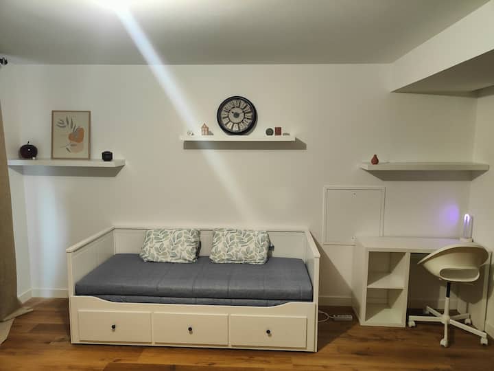 Studio Cosy & Elegant - Ambiance Cocooning - Marne-la-Vallée