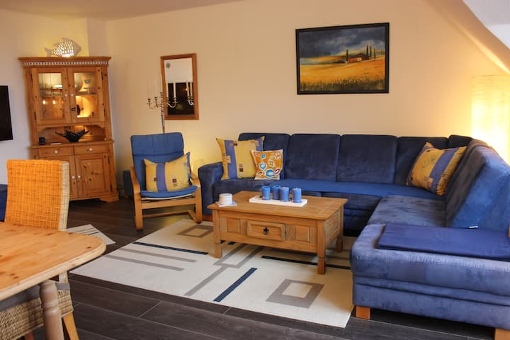 Großzügige Wohnung In Zentraler Lage - Norderstedt