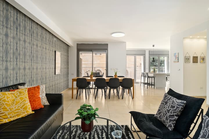 The Rav Kuk 2br
Modern Luxury Apartment - Jerusalem