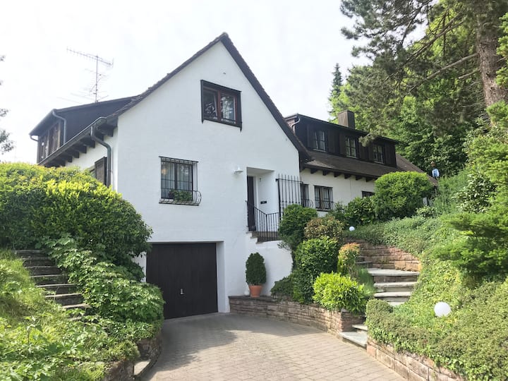 Grosszügige Ferienwohnung Mit Seeblick - Öhningen