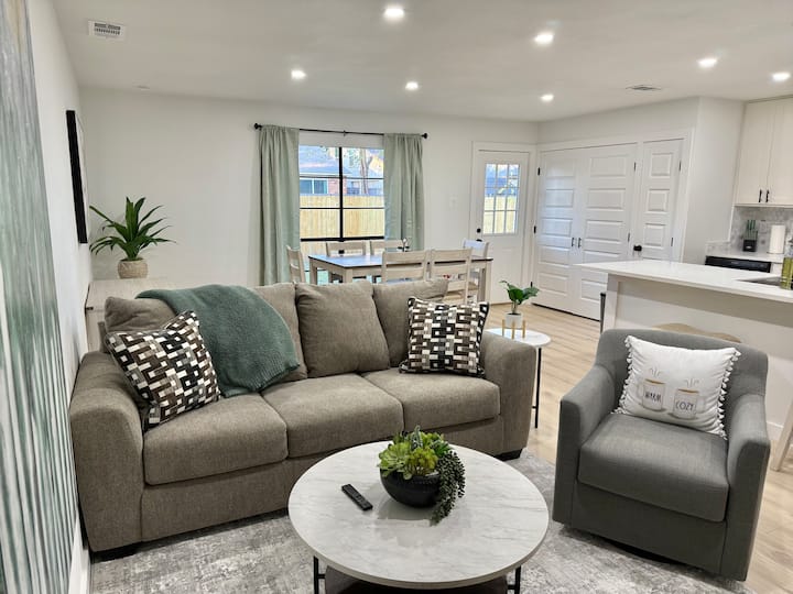 Newly Renovated Home In A Serene Neighborhood - Allen, TX