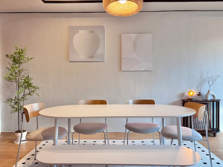 [옛담 쉼] 감성과 편안함이 있는 30평대 단독주택 - 무실동