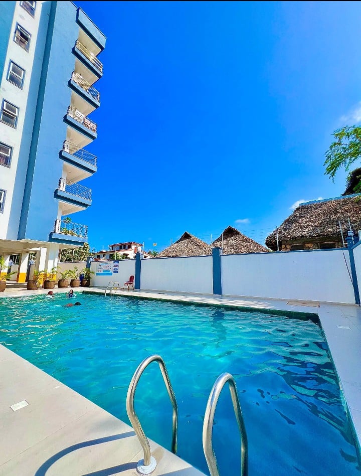 Luxurious 1br With Pool, Ac, Beach Access - Mombasa