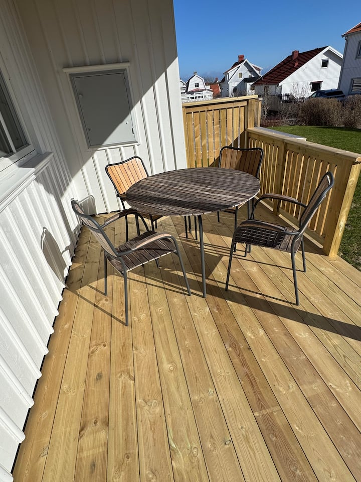 Havsnära, Nyrenoverat Boende I Kungshamn - Kungshamn