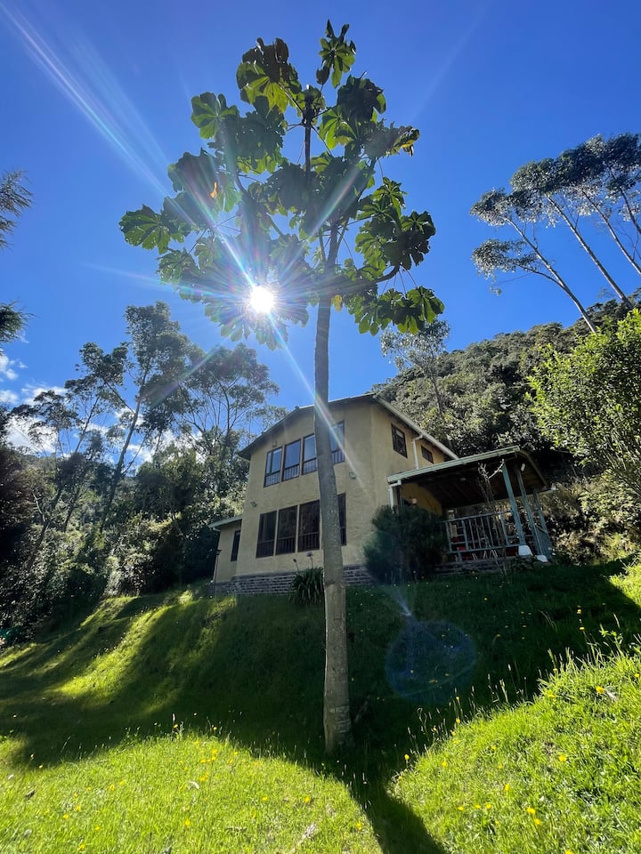 Refugio De La Cumbre - Tenjo