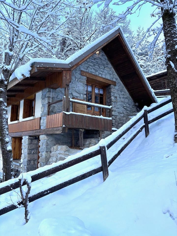 Chalet Style Refuge • Vue Montagne - Lac d'Allos