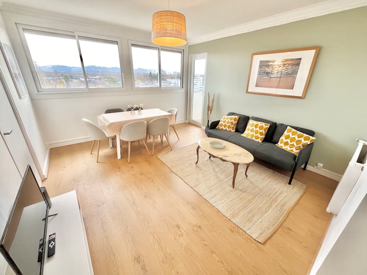 Vue Imprenable Sur Les Pyrénées, Très Lumineux - Jardin Massey