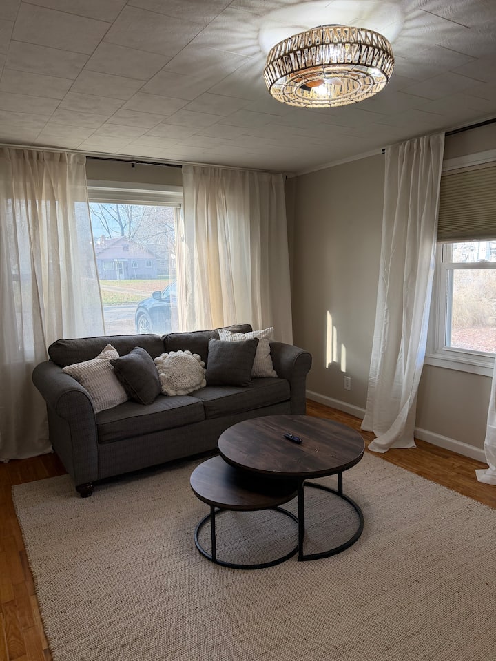 Red Brick Hideaway (Newly Renovated) - Red Hills State Park, Sumner