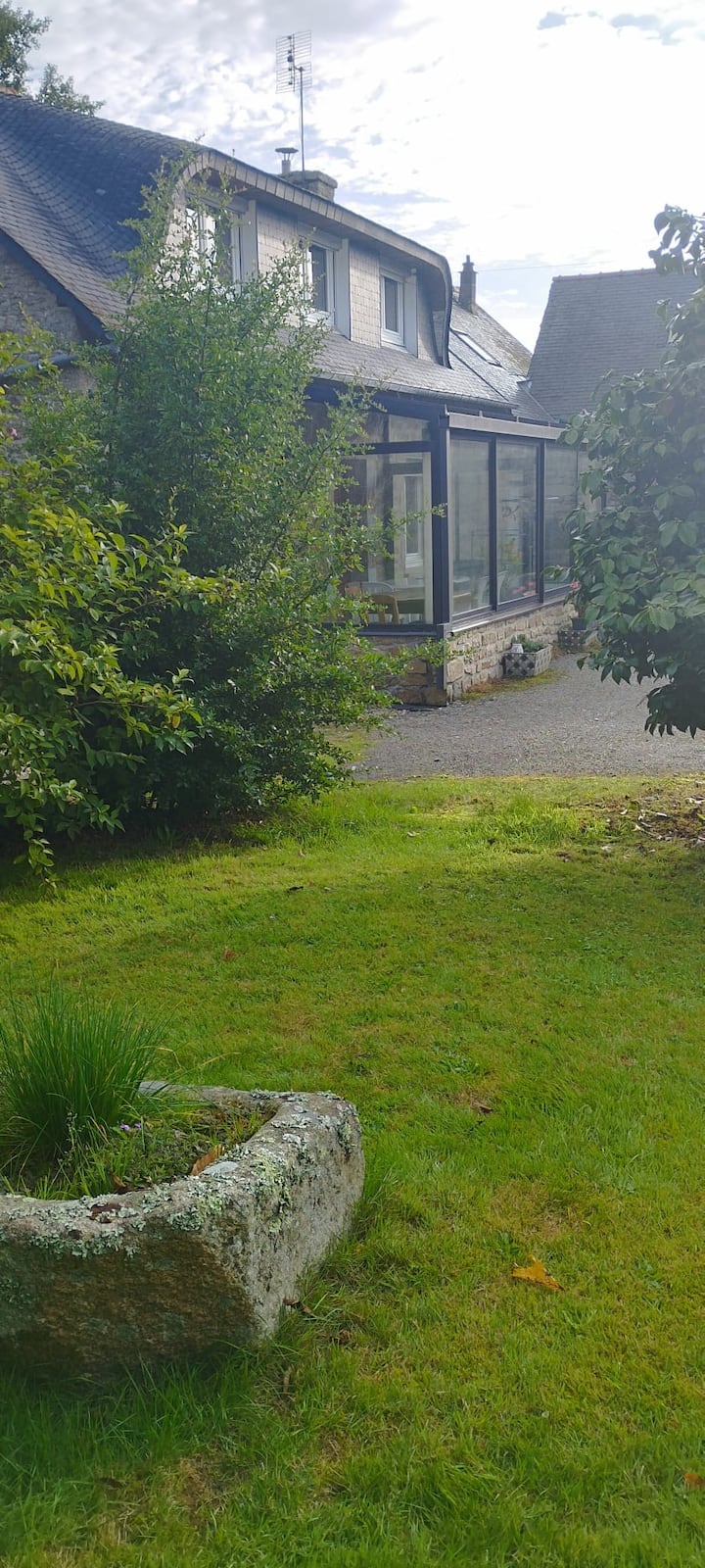 Maison Typique Bretonne - Locarn