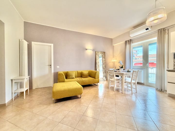 Interno 4 - Ciampino