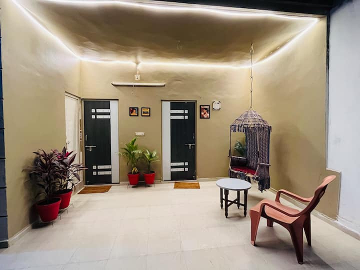 Spacious Studio Apartment With Open View - Ahmedabad