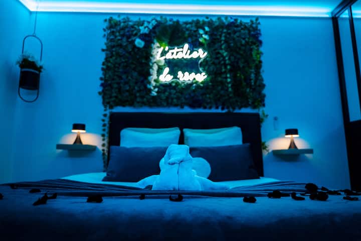 Love Room Metz •Suite Romantique Balnéo 2 Places - Metz