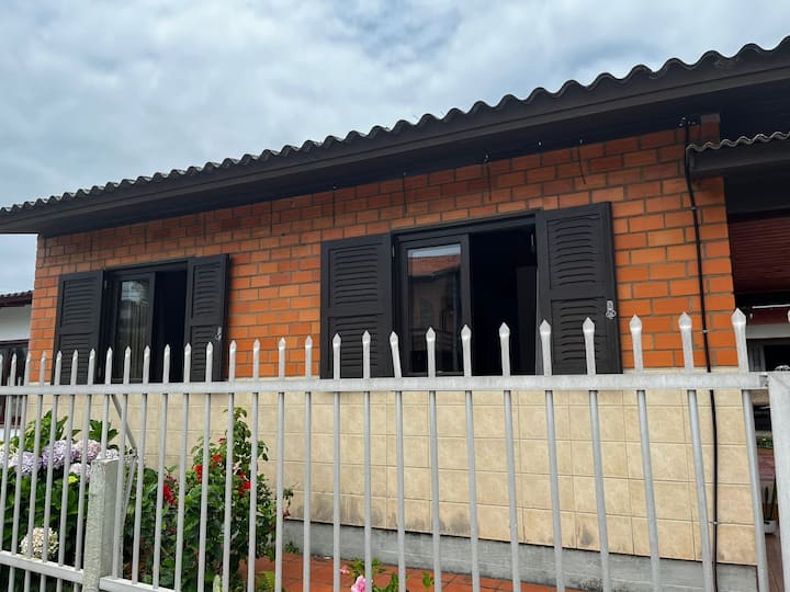 Casa Para Aluguel De Veraneio. Perto Da Lagoa. - ブラジル トレス