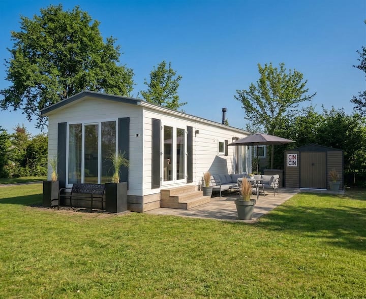 Ruim Chalet Bij Strand & Haven Op 5* Vakantiepark - Workum