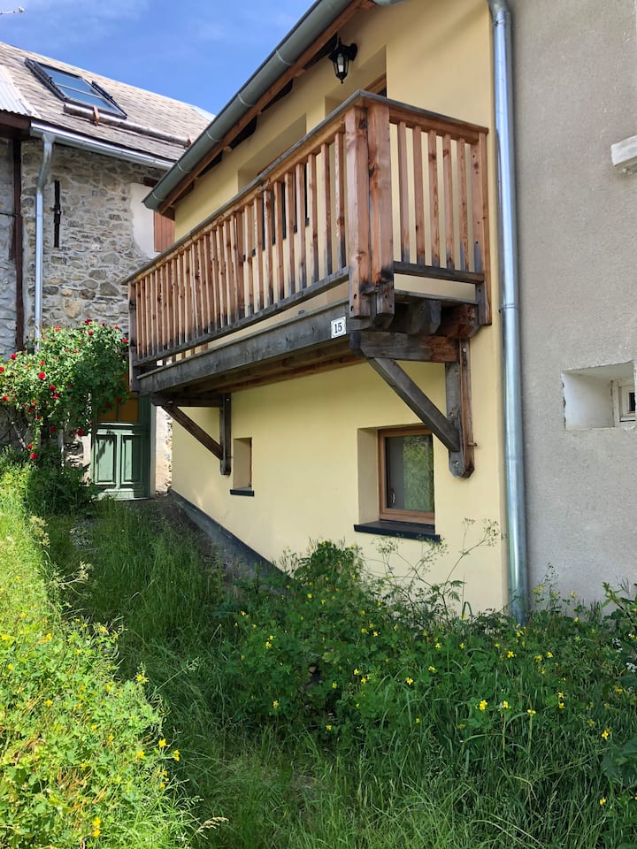 Petite Maison De Charme, à La Montagne - Crévoux