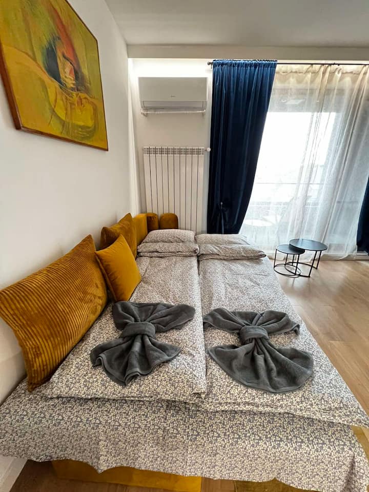 Barcelona 2bdr Cozy Apt W Working Space Near Metro - Sofia