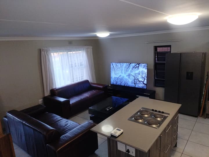 Tranquility And Relax Comfortable - Roodeplaat