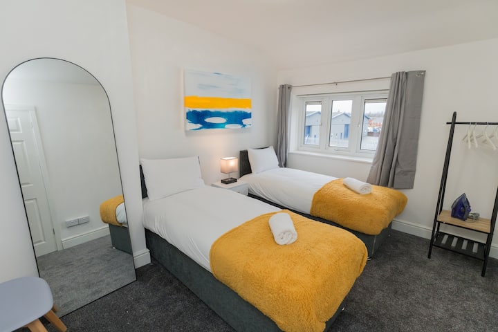 Great For Contractors - Free Parking - Wolverhampton