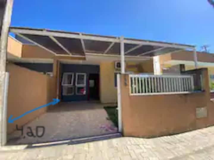 Casa Geminada Em Itapoá-sc, - Itapoá