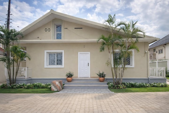 Studio à Terrasse Privé, Aéroport, Supermarché - Antananarivo