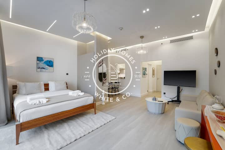 Beautifully Designed Jvc Studio Apt With Pool View - Verenigde Arabische Emiraten